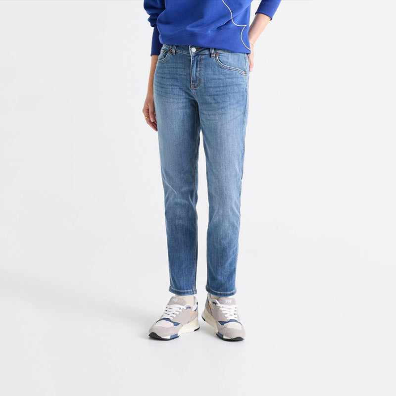 Duer Womens Performance Denim Slim Straight - Nordic Outdoor